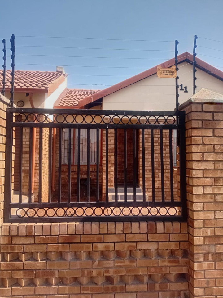 Entire 3 Bedroom Home In Polokwane - Polokwane