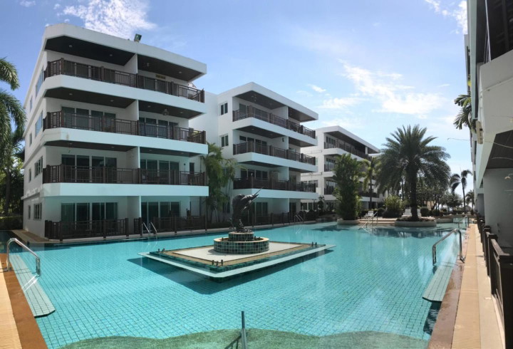 Large Beachfront Apartment In Cha-am - Cha-am