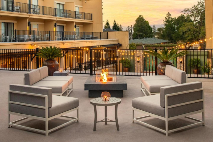Toll House Hotel Los Gatos, Tapestry Collection By Hilton - Saratoga, CA