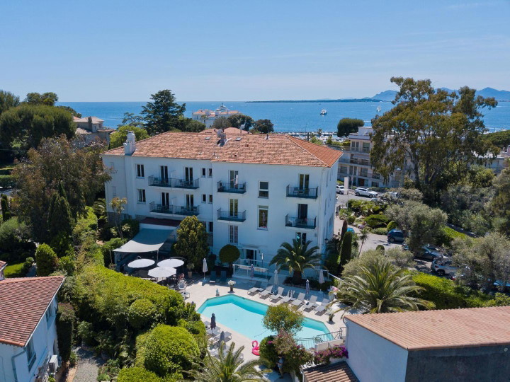 Hôtel La Villa Cap D’antibes - French Riviera