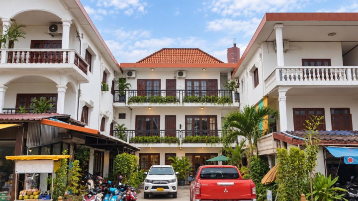 Florian Vang Vieng Hotel - 寮國