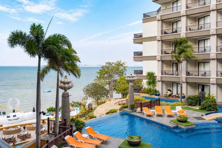 Garden Cliff Resort And Spa - Jomtien