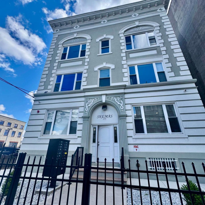 Grand Luxury 1br Penthouse Near Newark Airport - Clifton, NJ