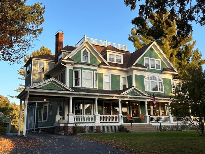 Franklin Manor Bed And Breakfast Breakfast Served June To October - Saranac Lake, NY