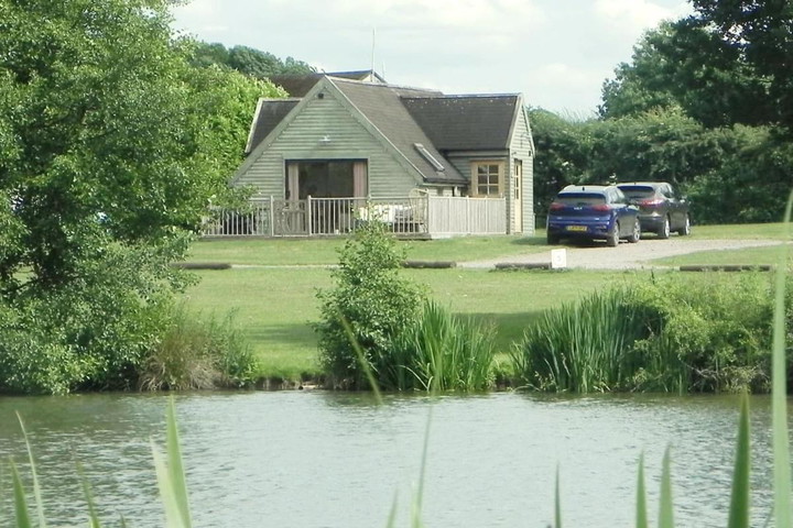 Skylark Lodge - Warwickshire