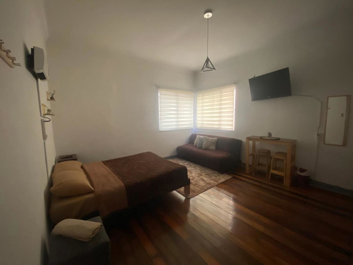 Casa Román Habitación En Providencia Con áReas Compartidas - Independencia