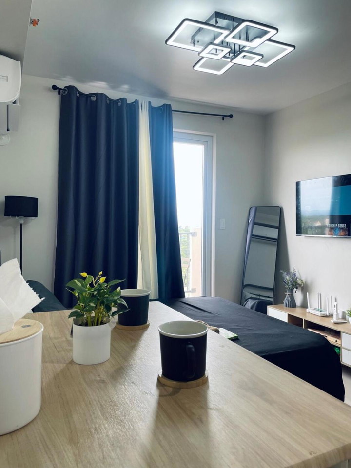 J&j Mactan Stays Ps4, Netflix, Pool & Paid Parking - Cebu