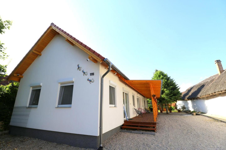 Friends & Family Apartmanok Velence - Velence