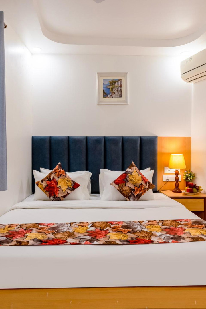 Hotel New King International- Free Airport Pick Up - Delhi, India