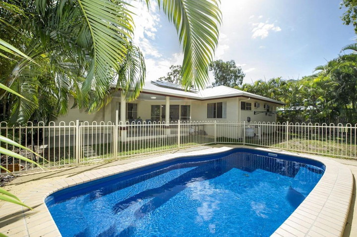Island Dreams - Magnetic Island