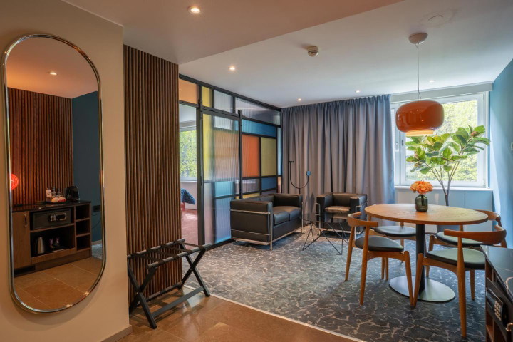 Profilhotels Aveny - ウーメオー