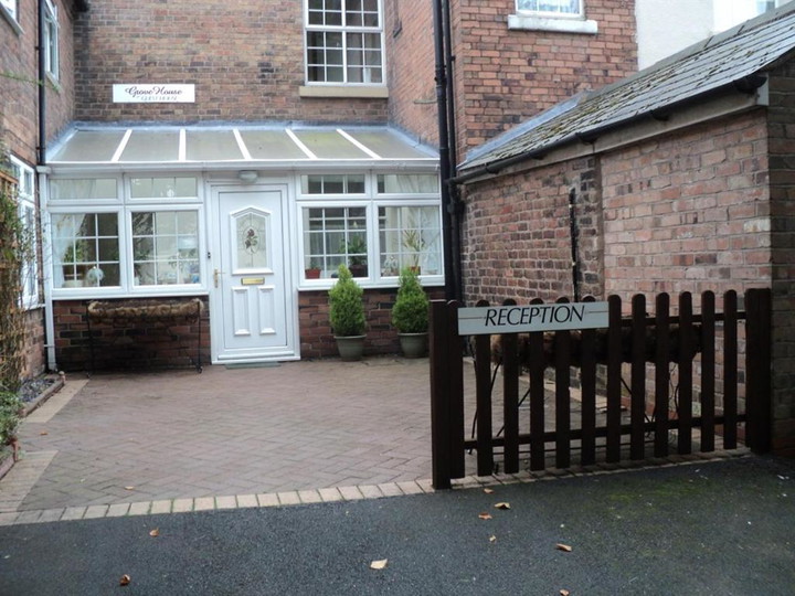 Grove House Guest House - Staffordshire