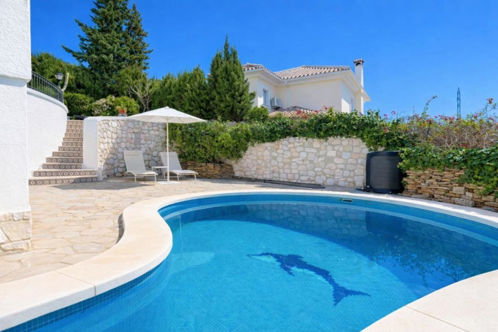 Villa Sata V100 - Fuengirola