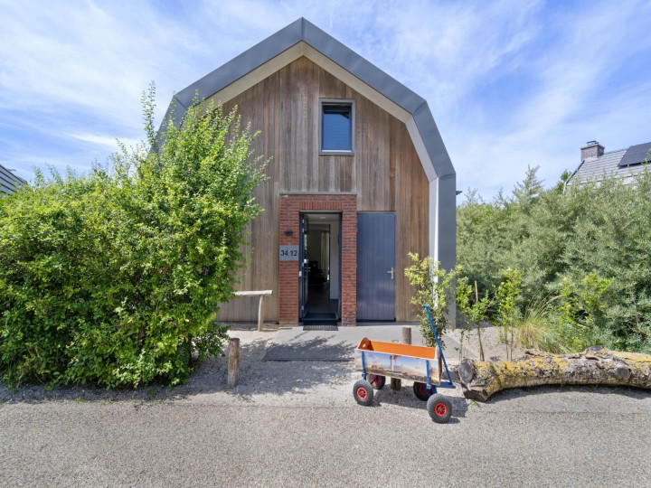 Beautiful Holiday Home With Terrace - Egmond aan Zee