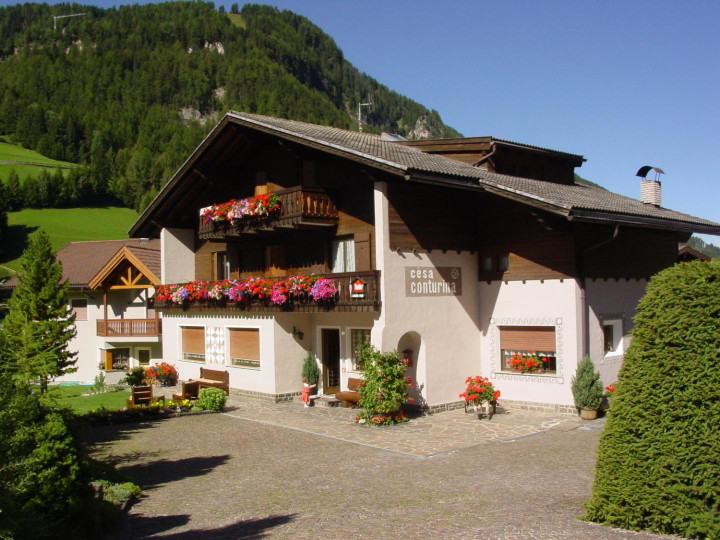 Garnì Conturina - Val Gardena