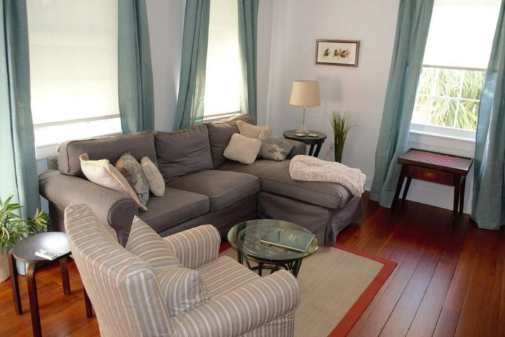 Renovated Historic Loft In The Heart Of Downtown - Beaufort, SC