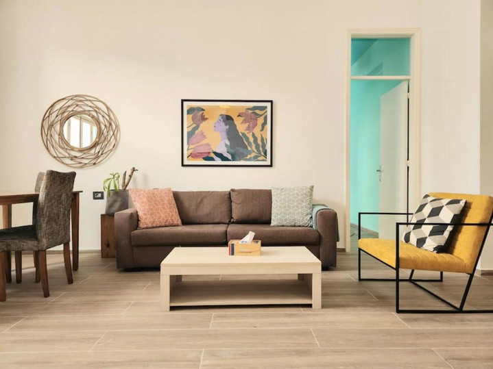 Spacious 2 Bedroom Apt In Mar Mikhael - Beirut