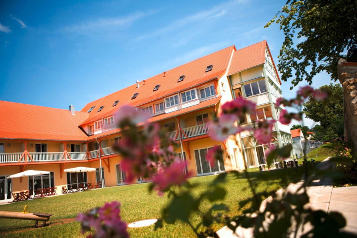 Jufa Hotel Nördlingen - Nördlingen