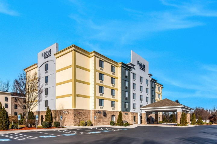 Fairfield By Marriott Inn & Suites Greensboro Coliseum Area - Greensboro, NC