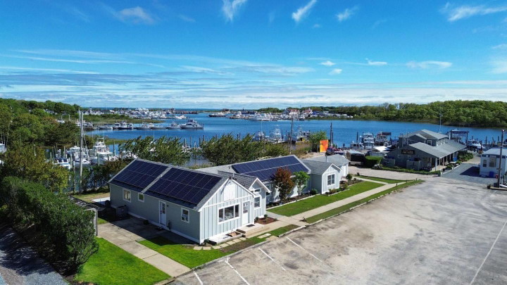 Dockside 2br On The Marina - Free Parking Unit C - Montauk, NY