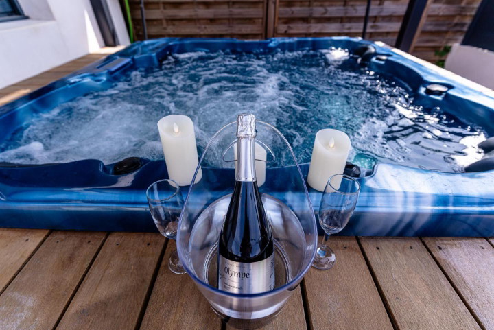 Maison - Spa - Parking - Jardin - 7p - Vertou