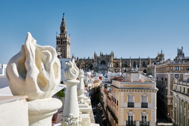 Mercer Plaza Sevilla - Tomares