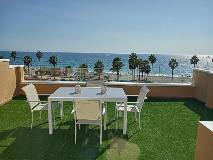 Apartamento 6 Home Suites Almería - Almería