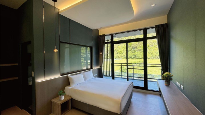 Longtan Lake Inn - Taipei
