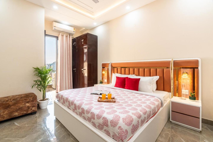Homlee-pearl-3bhk-lift-parking-max Hospital-saket - Delhi