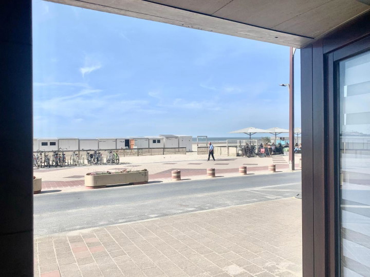 Beach Apartment Met Directe Toegang Tot Het Strand ! - Brugge