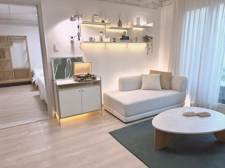 Cozy Home Hapjeong Hongdae, Parking Available, Negotiable - Seoul