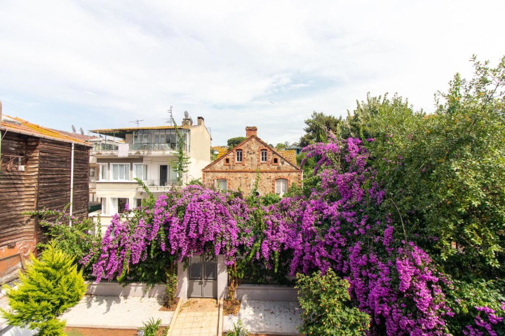Bright And Cozy 2br Apt In The Center Of Buyukada - Prinseneilanden
