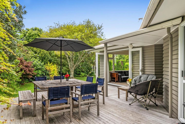 Kohekohe Garden Cottage - Waikanae Holiday Home - Waikanae