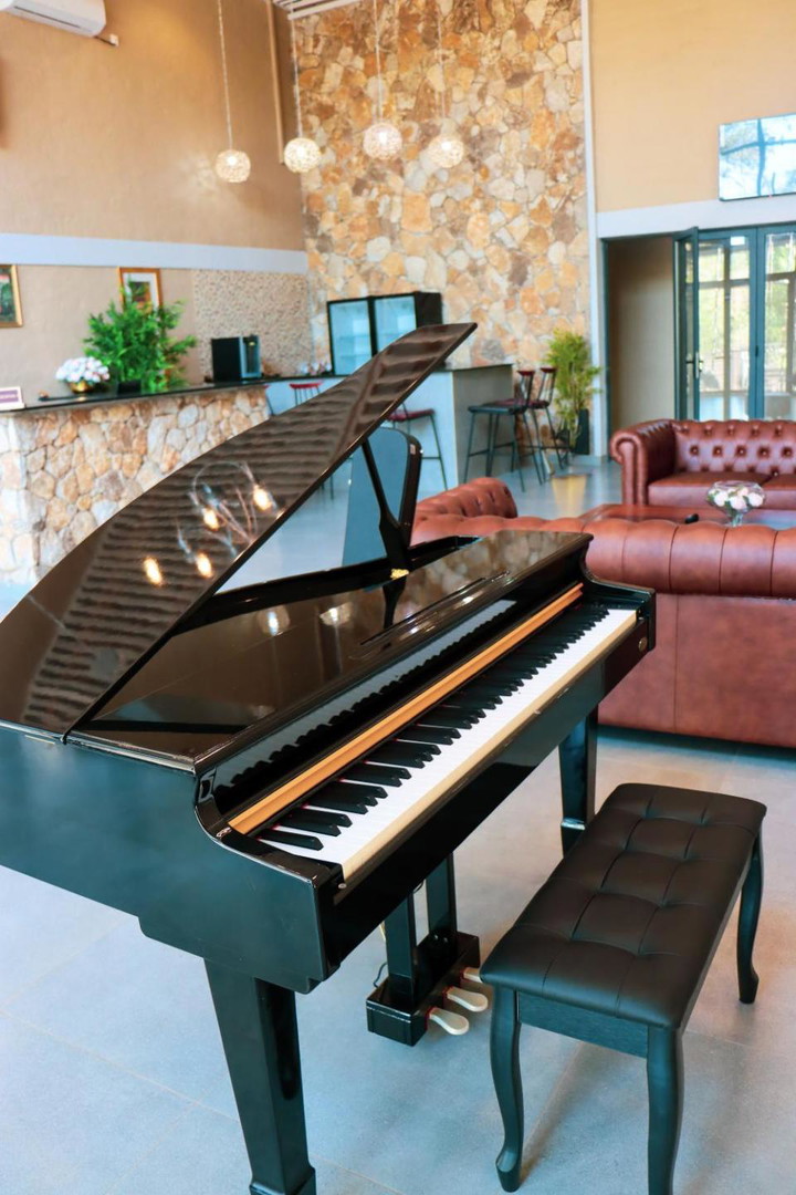 Savanna68 Hotel - Victoria Falls