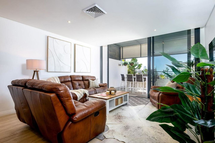 Stylish Penthouse Beacon Rock 321 With Inverter - Umhlanga