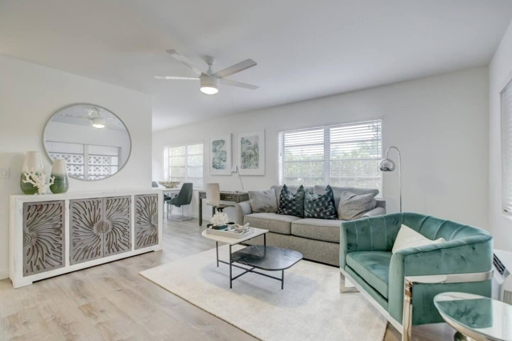 Pool Access Free Parking Smart Tv Wifi - Davie, FL