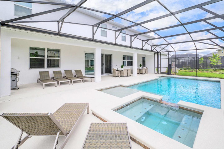 Upstay - Disney Luxury Pool Game Room Cinema - Kissimmee, FL