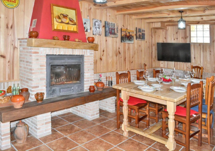 Charming House In Morales De Rey With Enclosed Garden - Benavente, España