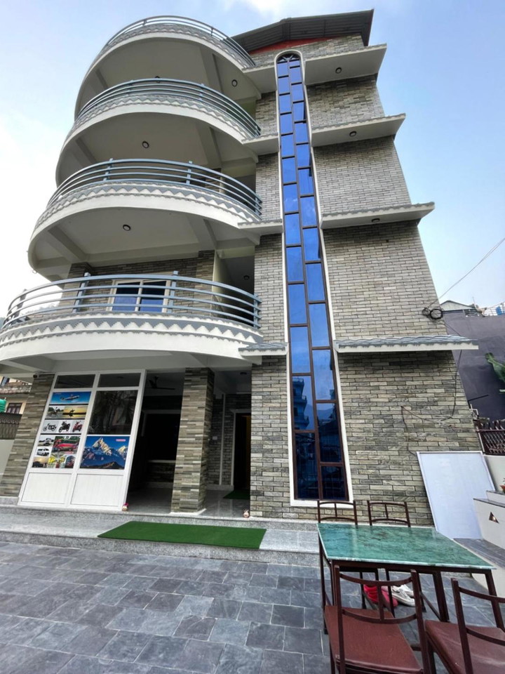 Hotel Pokhara Suites - Pokhara