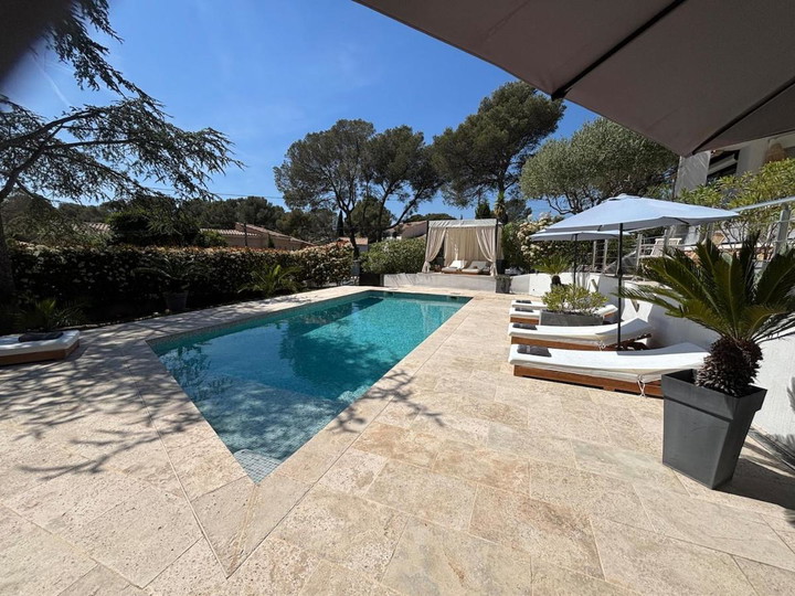 Villa "Les Alizes" Côté Jardin - Bord De Mer - Agay Plage