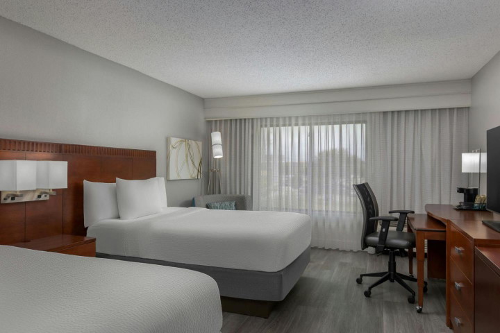 Courtyard By Marriott Houston Rice University - Houston, TX