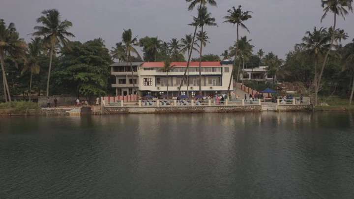 Lake Star Beach Resort - Varkala