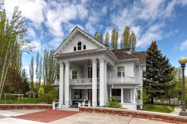 The Gibson Mansion - Montana