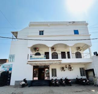 Mangalore Regency Lodging - Vijayapura