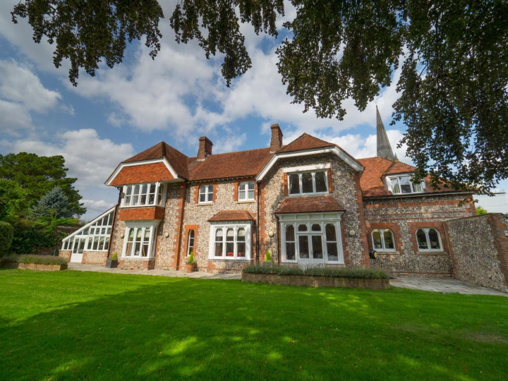 4 Canon Lane - Pagham