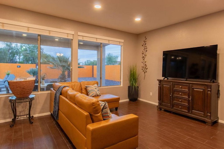 Hot Tub Heated Pool Loving Home! - Casa Grande, AZ