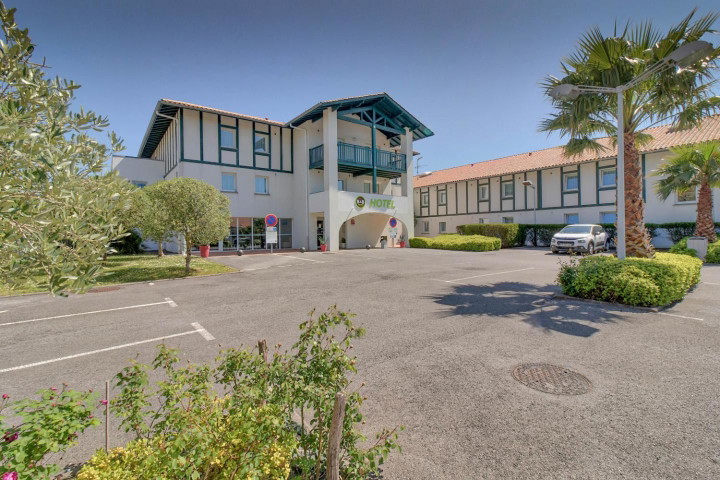 Campanile Prime - Saint Jean De Luz - Ciboure