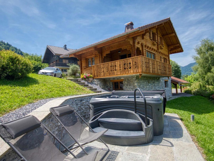 Chalet Moderne Avec Jacuzzi, Animaux Admis, Morillon - Morillon