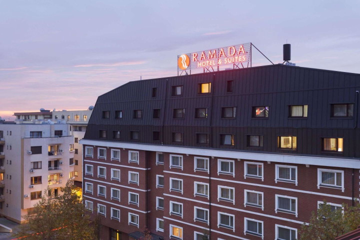Ramada Hotel & Suites By Wyndham Bucharest North - Chiajna