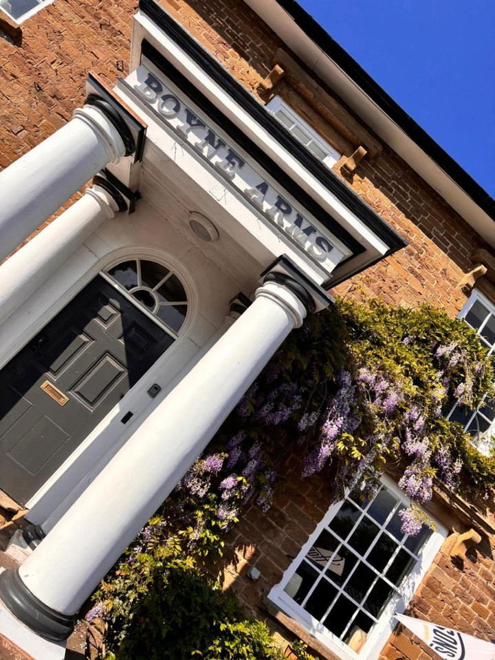 The Boyne Arms - Staffordshire